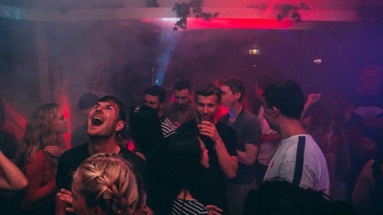 🦌 Top Byron Bay Nightclubs | Best Clubs in Byron Bay